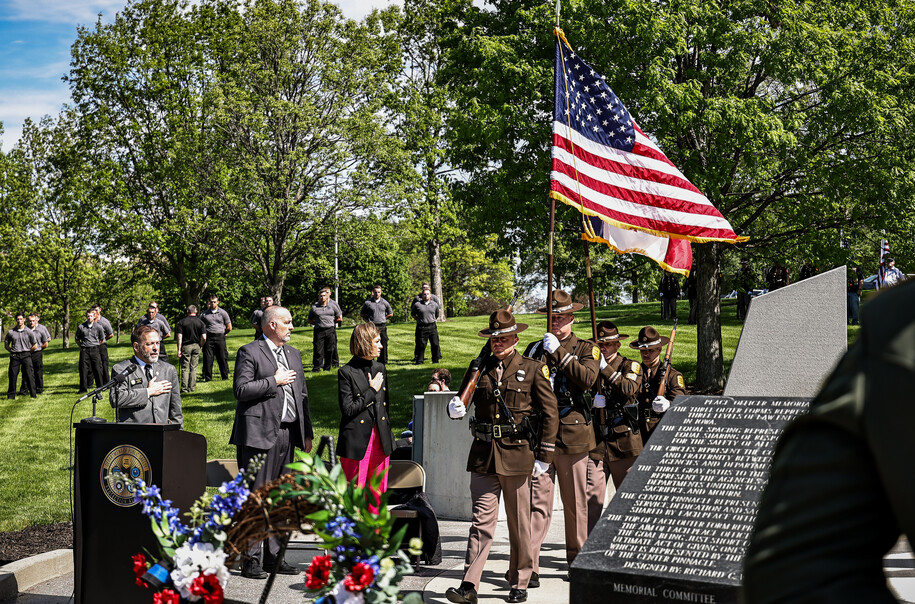 Two fallen police officers honored at 2024 Iowa Peace Officer Memorial ...