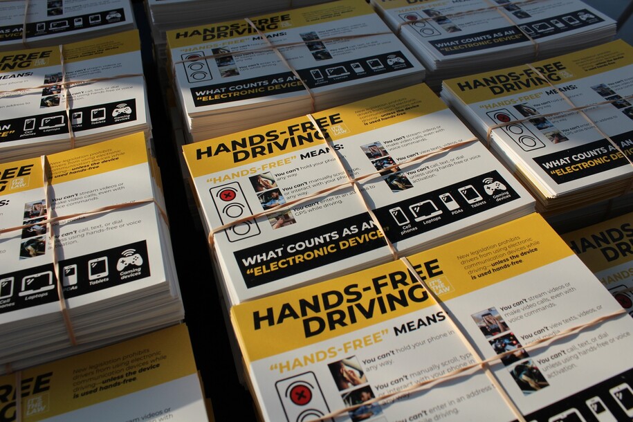 Hands-Free, It's the Law. | Iowa Department of Public Safety